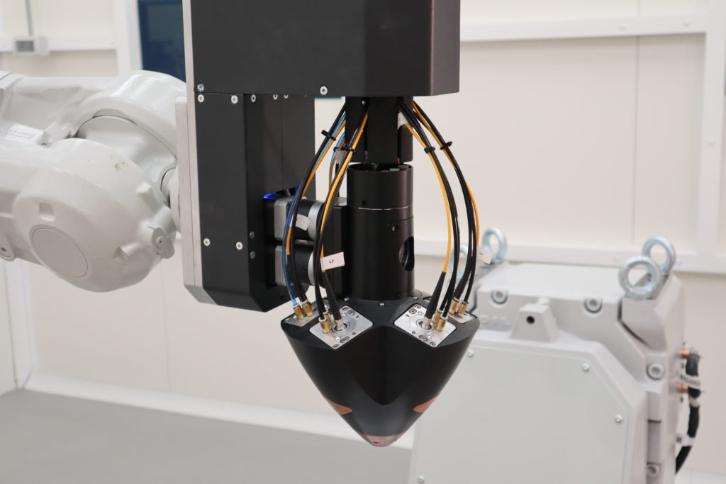 MELTIO - Engine Robot - Multistation EN