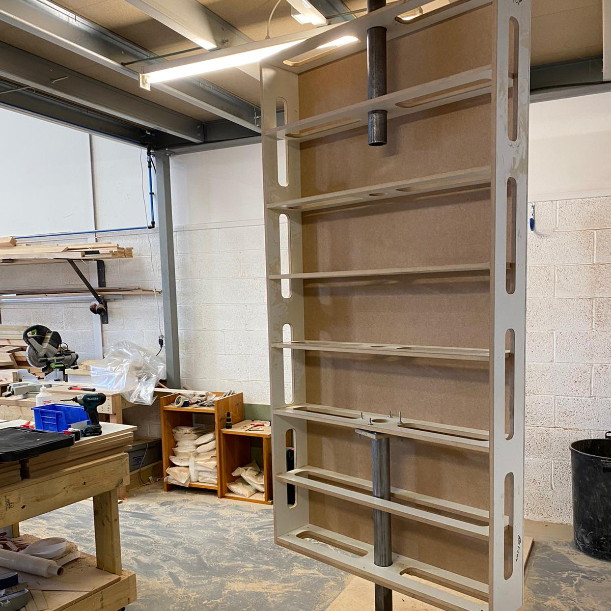 Yeti Tool - BESPOKE DISPLAYS - Multistation EN