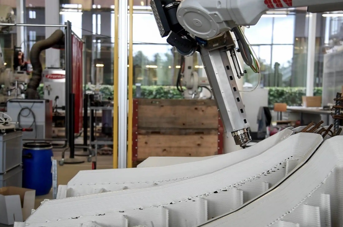 CEAD - 10 things to consider when starting with industrial large scale 3D printing - Multistation EN