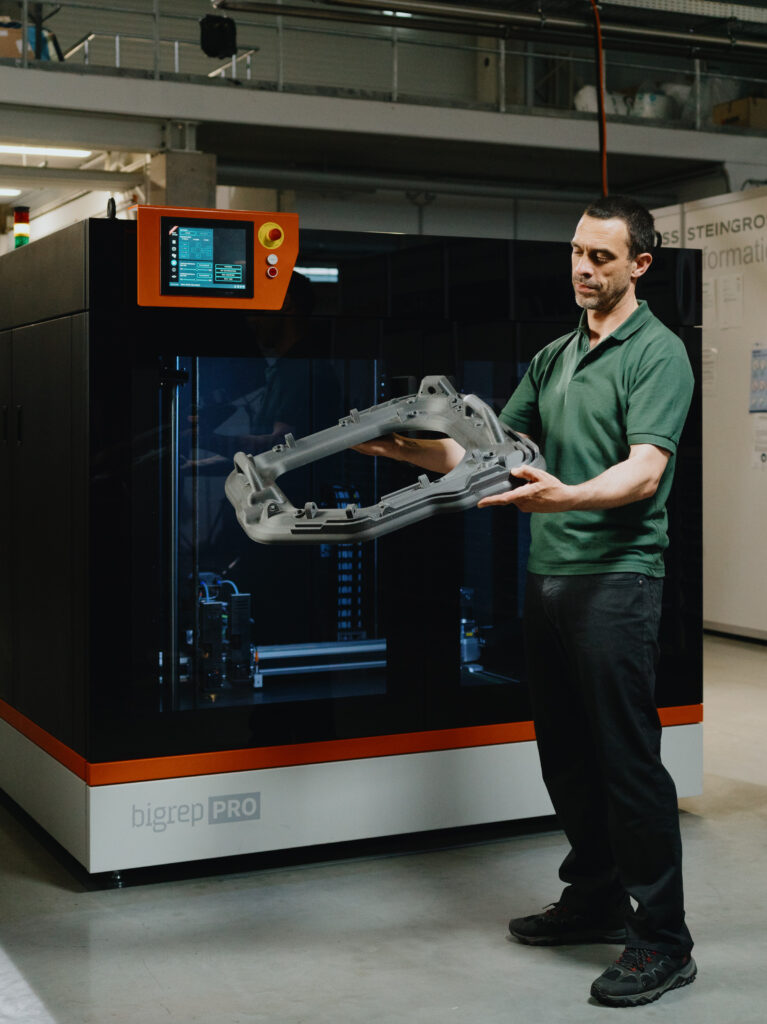 B9316713 - Multistation EN