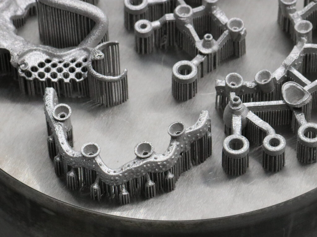 PRIMA ADDITIVE - Laser melting for the dental industry - Multistation EN