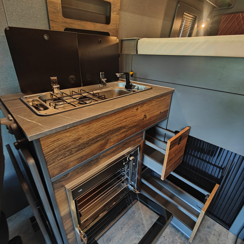 Dub Buses - Multistation EN